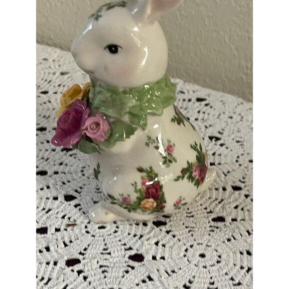 Royal Albert | Accents | Vintage Old Country Roses Royal Albert Lidded ...